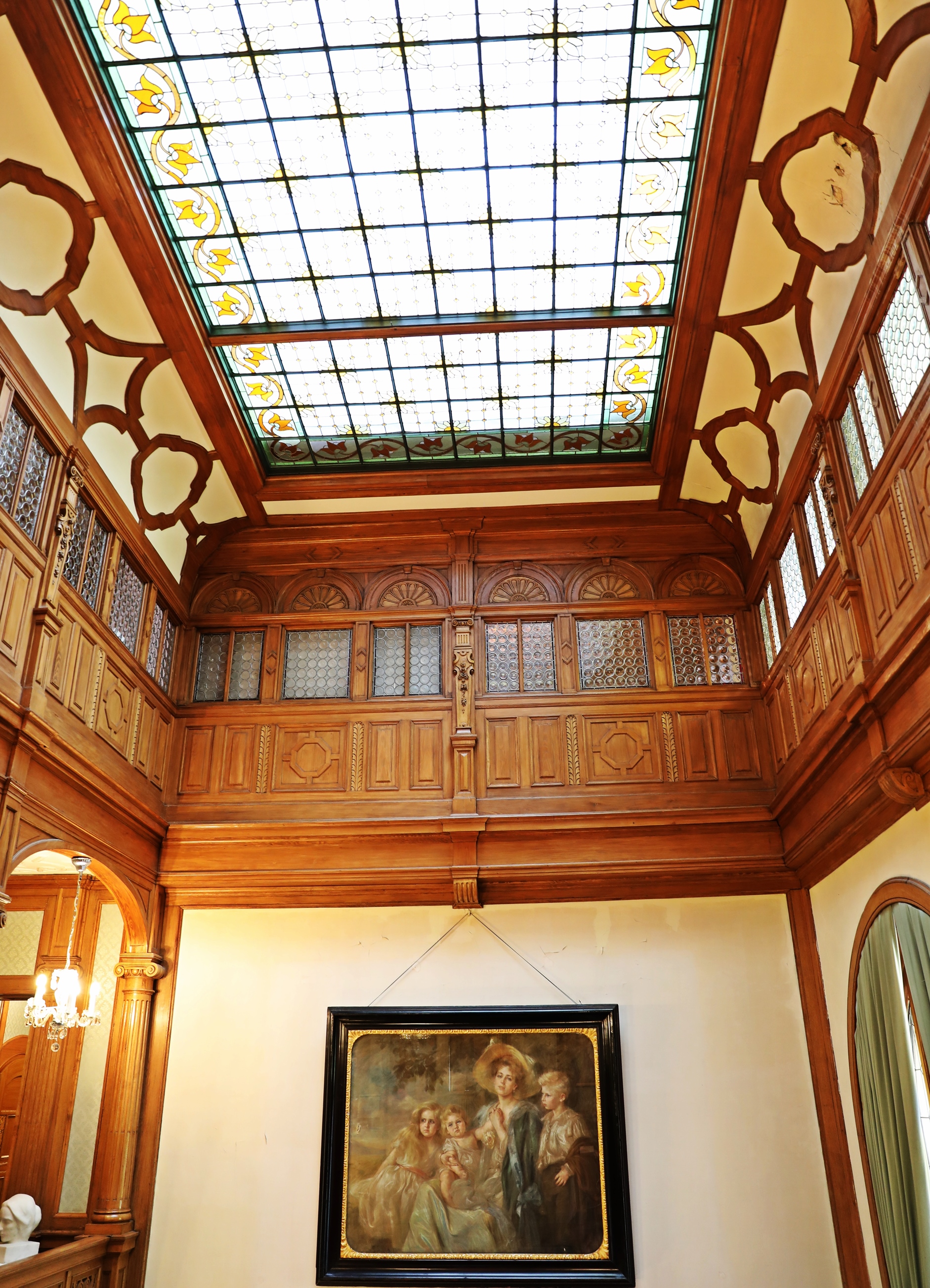 Peleș and Pelișor Castles in Romania – Monkey's Tale