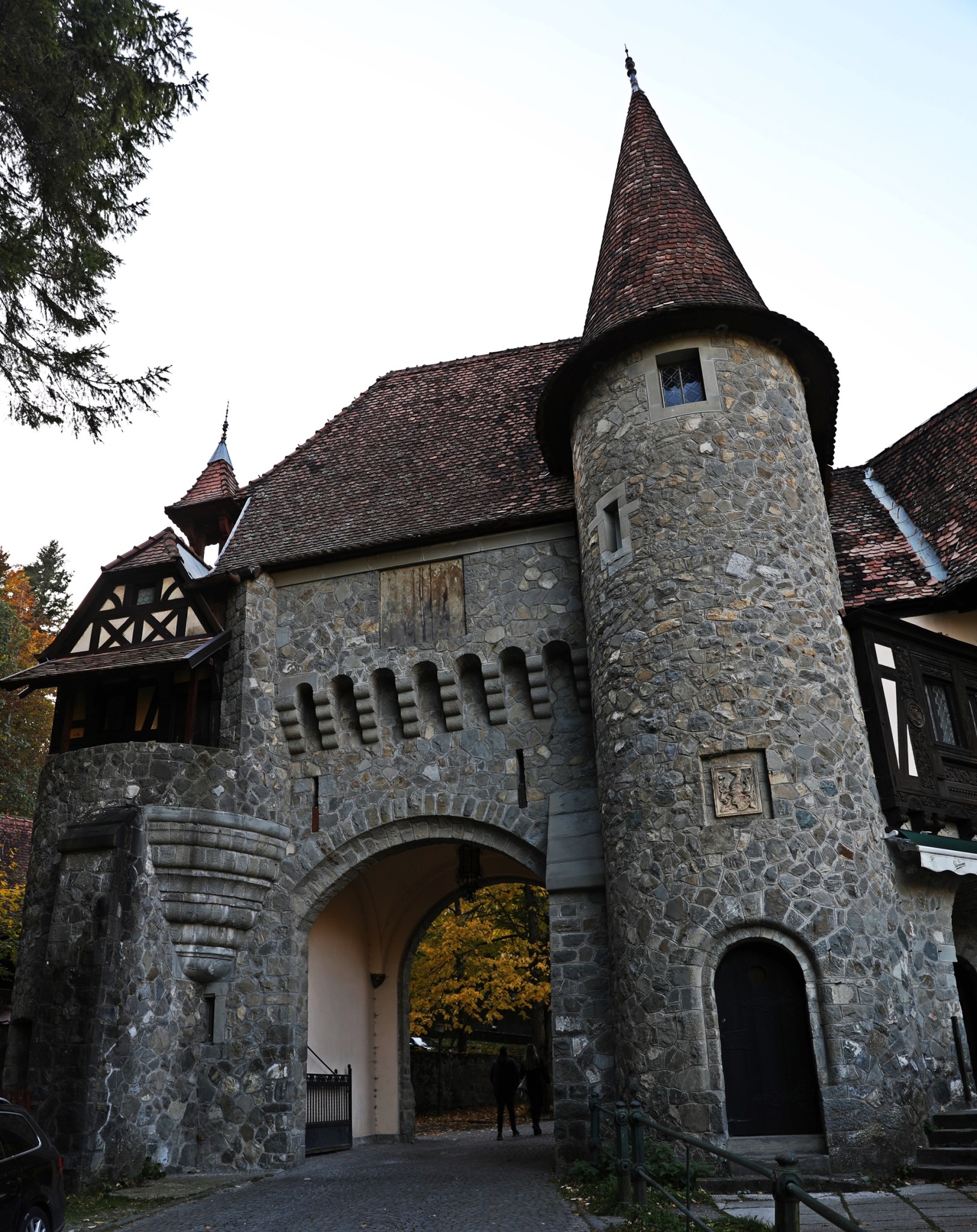 Peleș and Pelișor Castles in Romania – Monkey's Tale